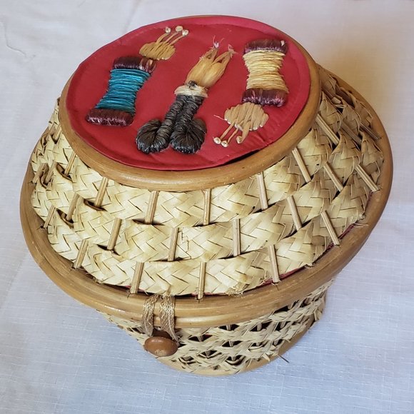 Storage & Organization | Vintage Rattan And Wicker Woven Round Sewing ...